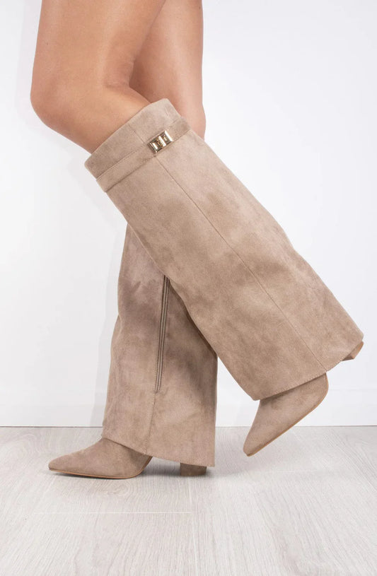 BOOTS & SHOES – Maria Cruz